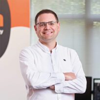 About Us - Seriun